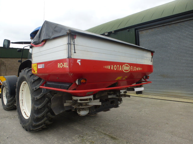 Vicon ROXL 2800 Twin Disc Fertiliser Spreader