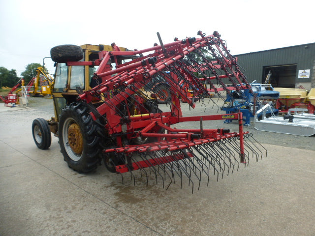 Einbock 5m Spring tine Harrow with leveling boards