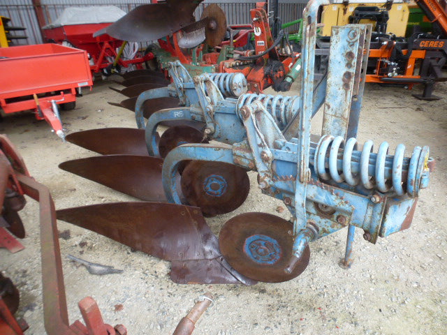 Fiskers 3F Spring release plough